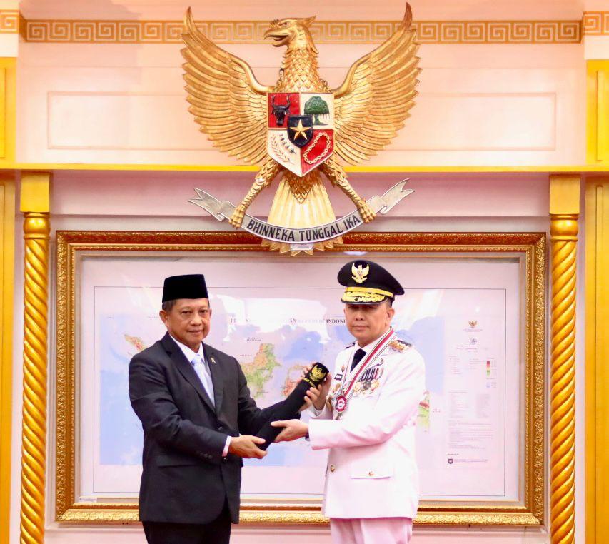 Mendagri Lantik Fatoni Gantikan Ramses Limbong Jadi Pj Gubernur Papua | Papua Today